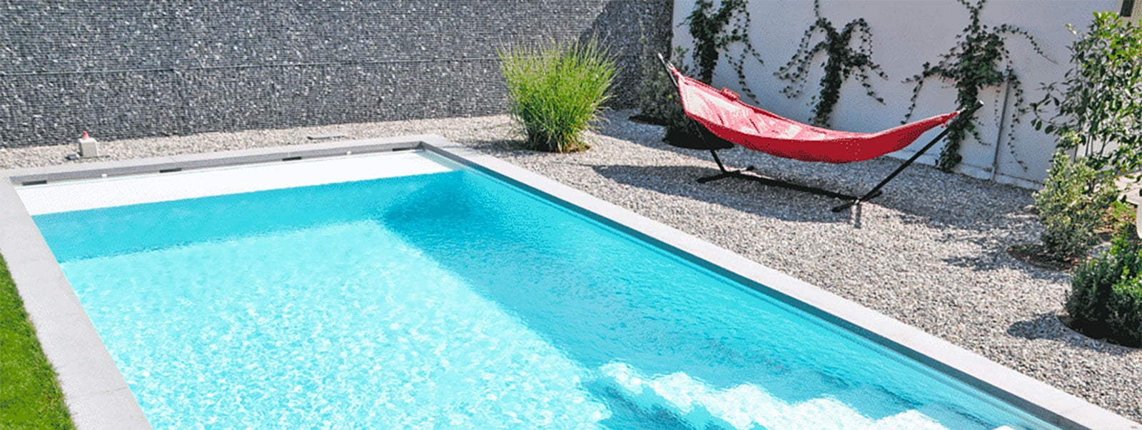 Zwembad stadstuin, ook in een kleinere tuin zijn er mogelijkheden